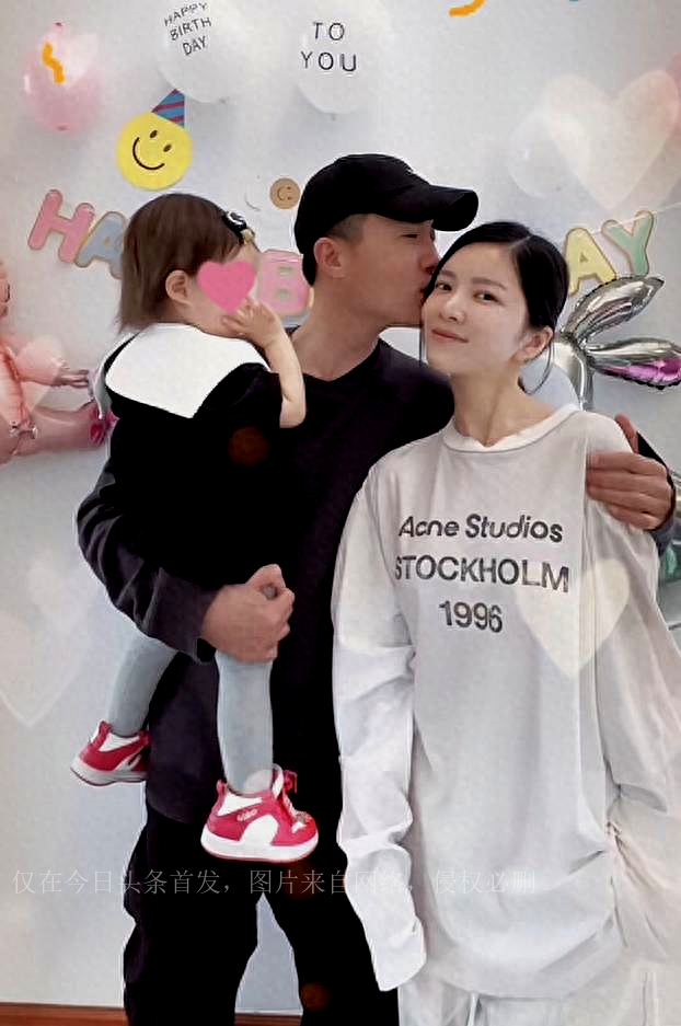 Du Chun celebrated his 2-year-old daughter's birthday in Hengdian ...