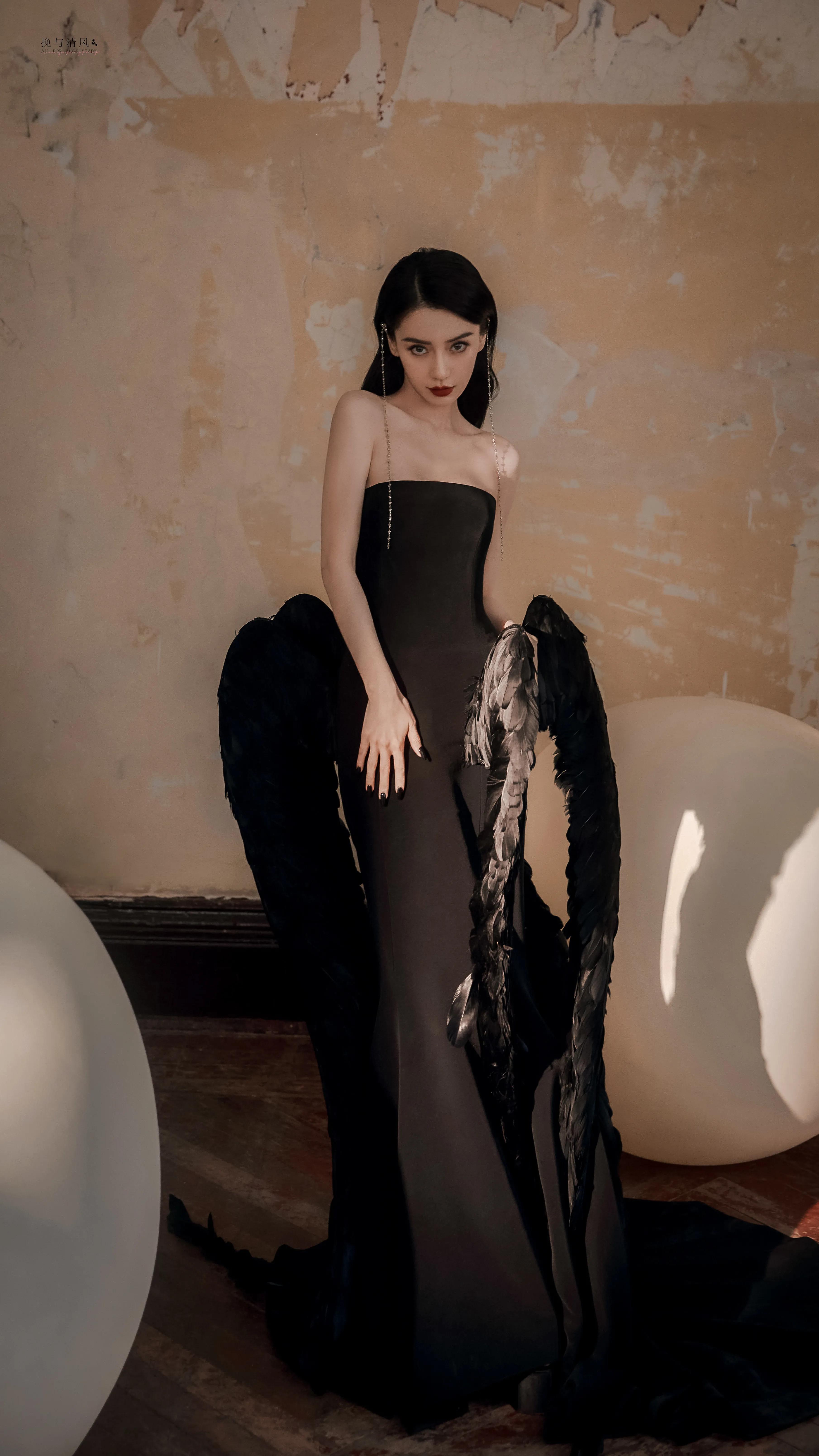 Yang Ying-Weibo Night-Night Angel - iMedia