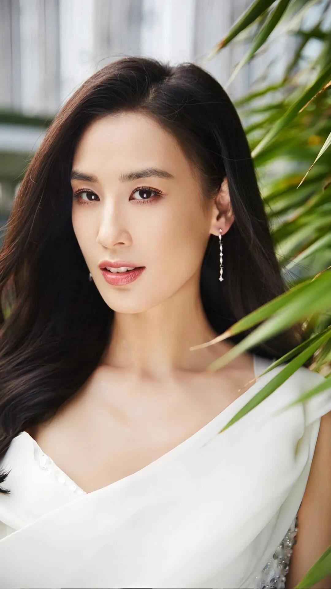 Huang Shengyi - iMedia