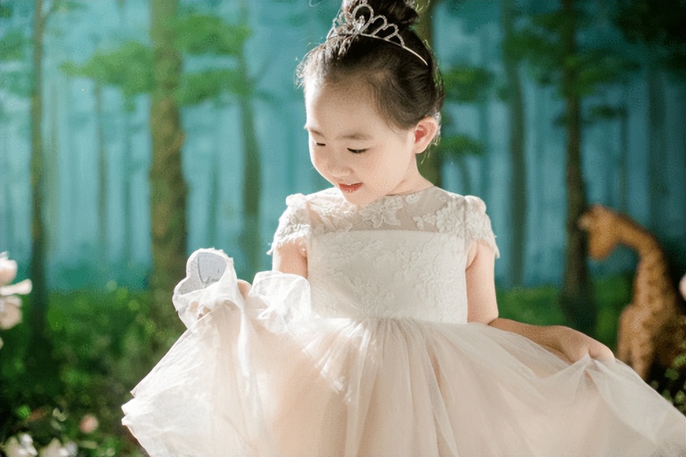 Qin Xiaoting won the second season of "The High-spirited Teenager" and ...