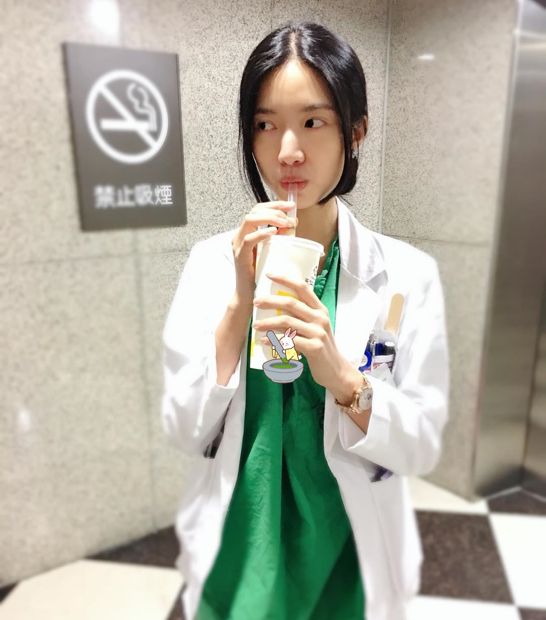 Wu Ruoxuan, the goddess of the Department of Medicine of National ...