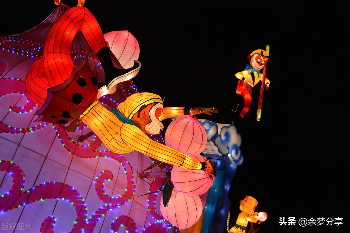 Why does Tang Monk always look down on Sun Wukong and recite mantras at ...