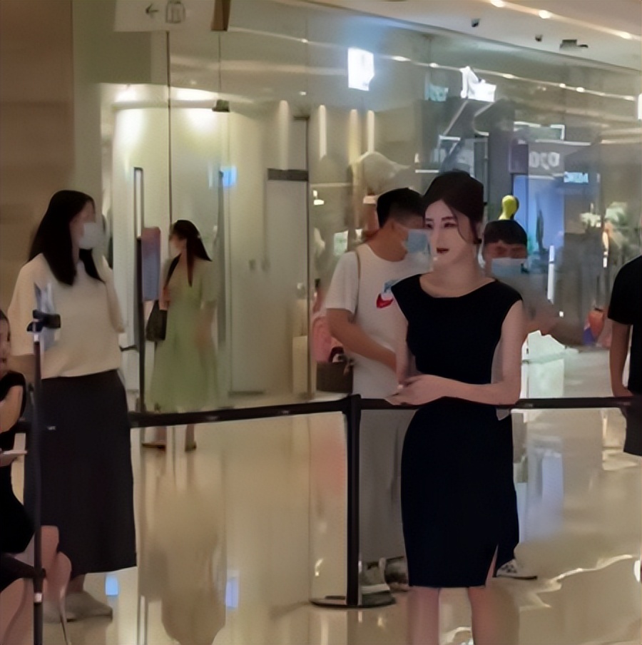 Wang Lin's outdoor debut with 7.03 million fans attracted netizens to ...