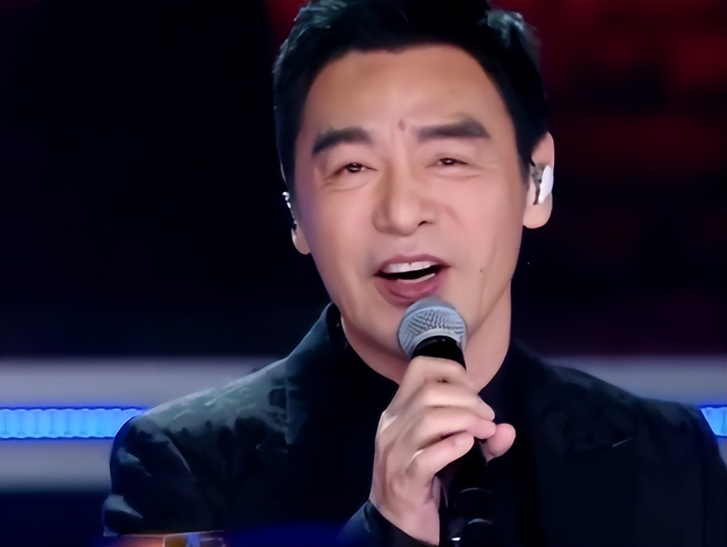 This night in Hong Kong, the dedication of the older generation of Hong ...