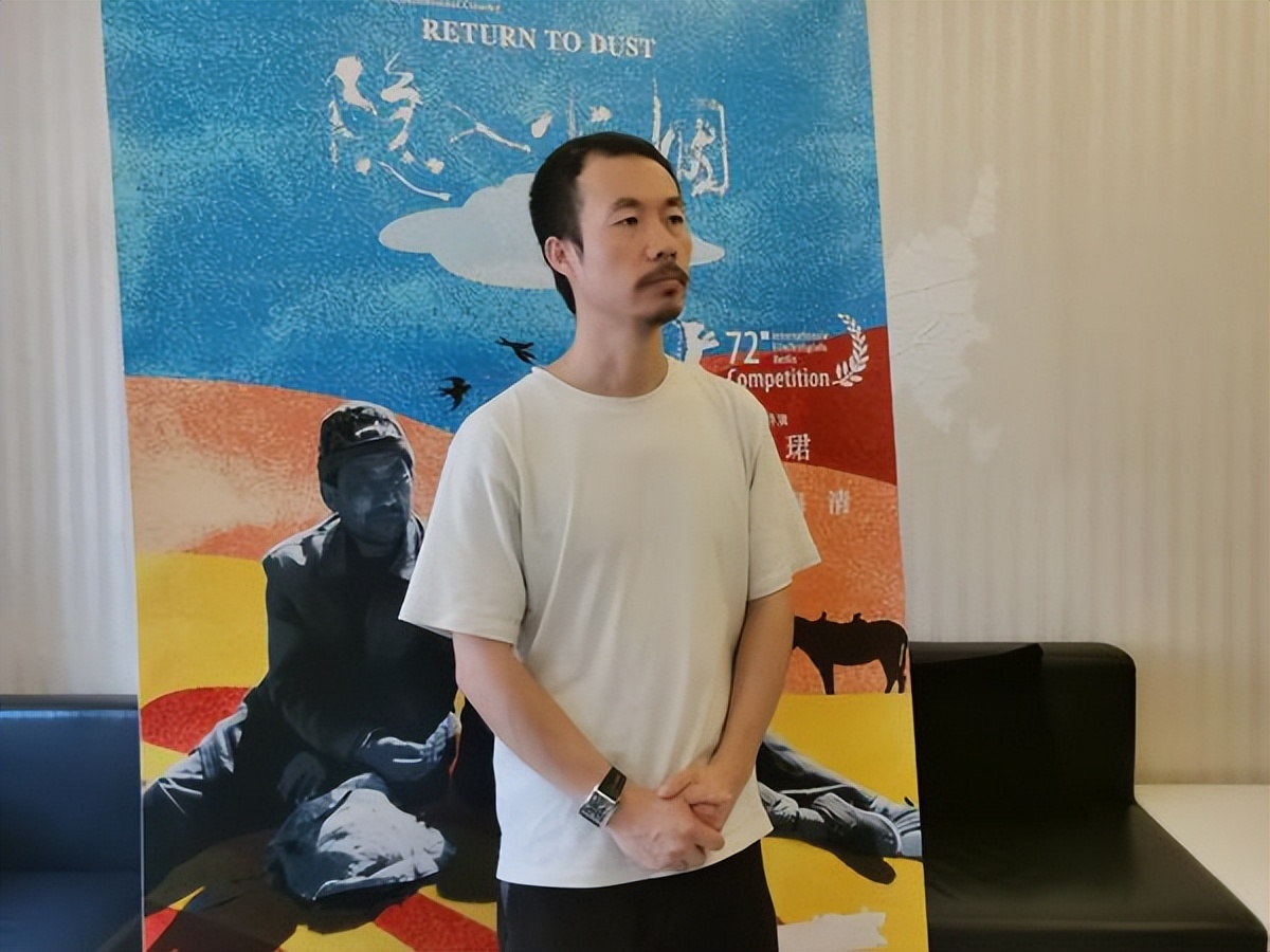 After "Hidden in the Dust" became a hit in the literary film, Li Ruijun ...