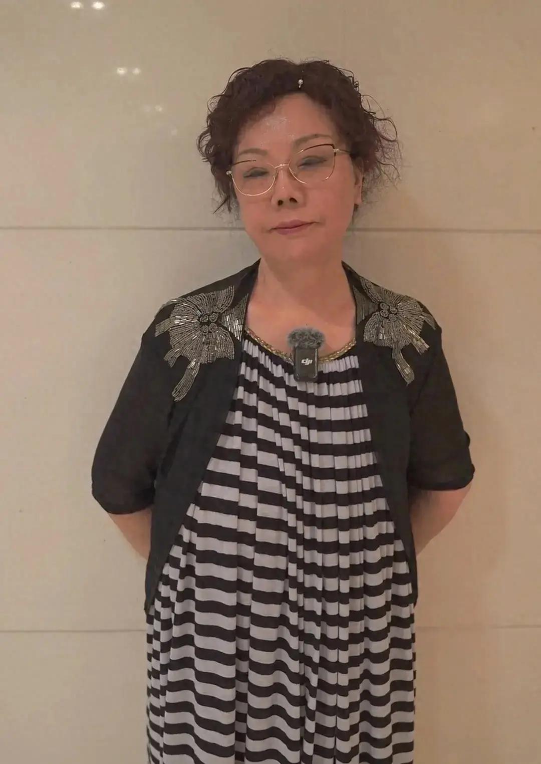 Too explosive! Yang Yi brought more than a dozen people to Meng Zhen's ...