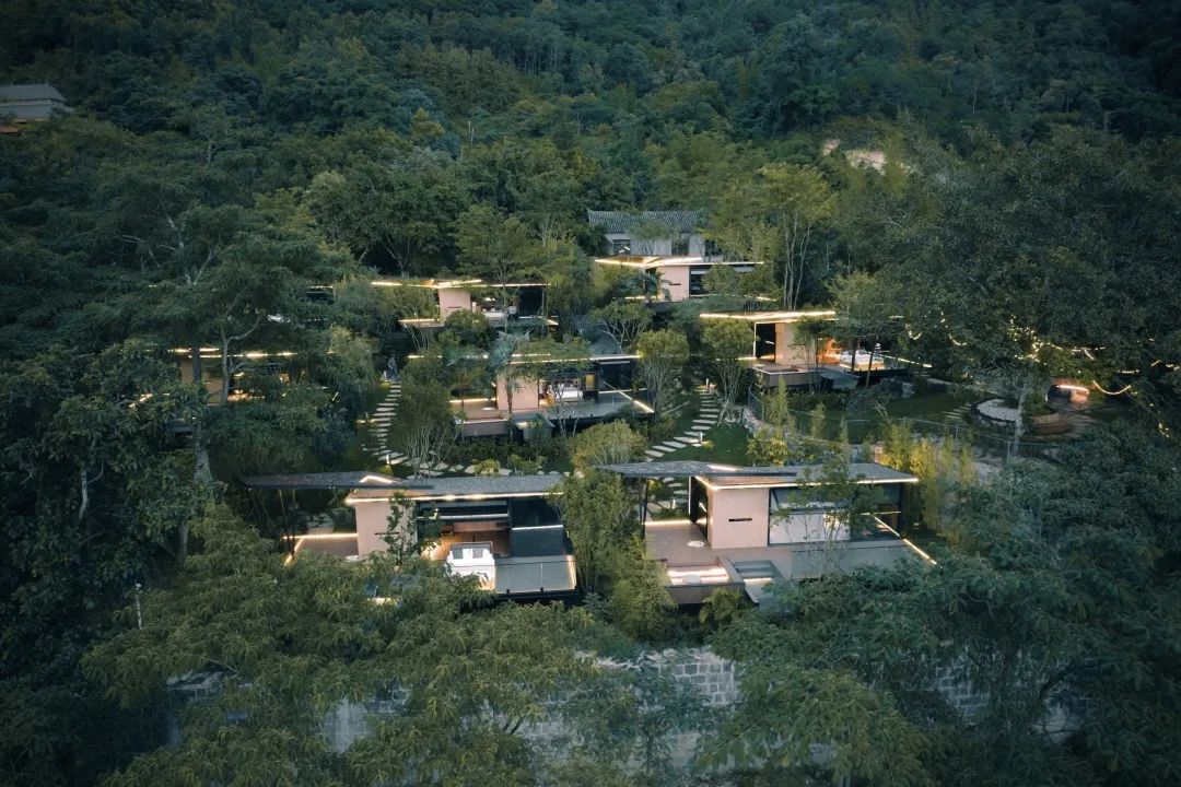 Creative Micro Weekly (9.24-10.7) - iNEWS