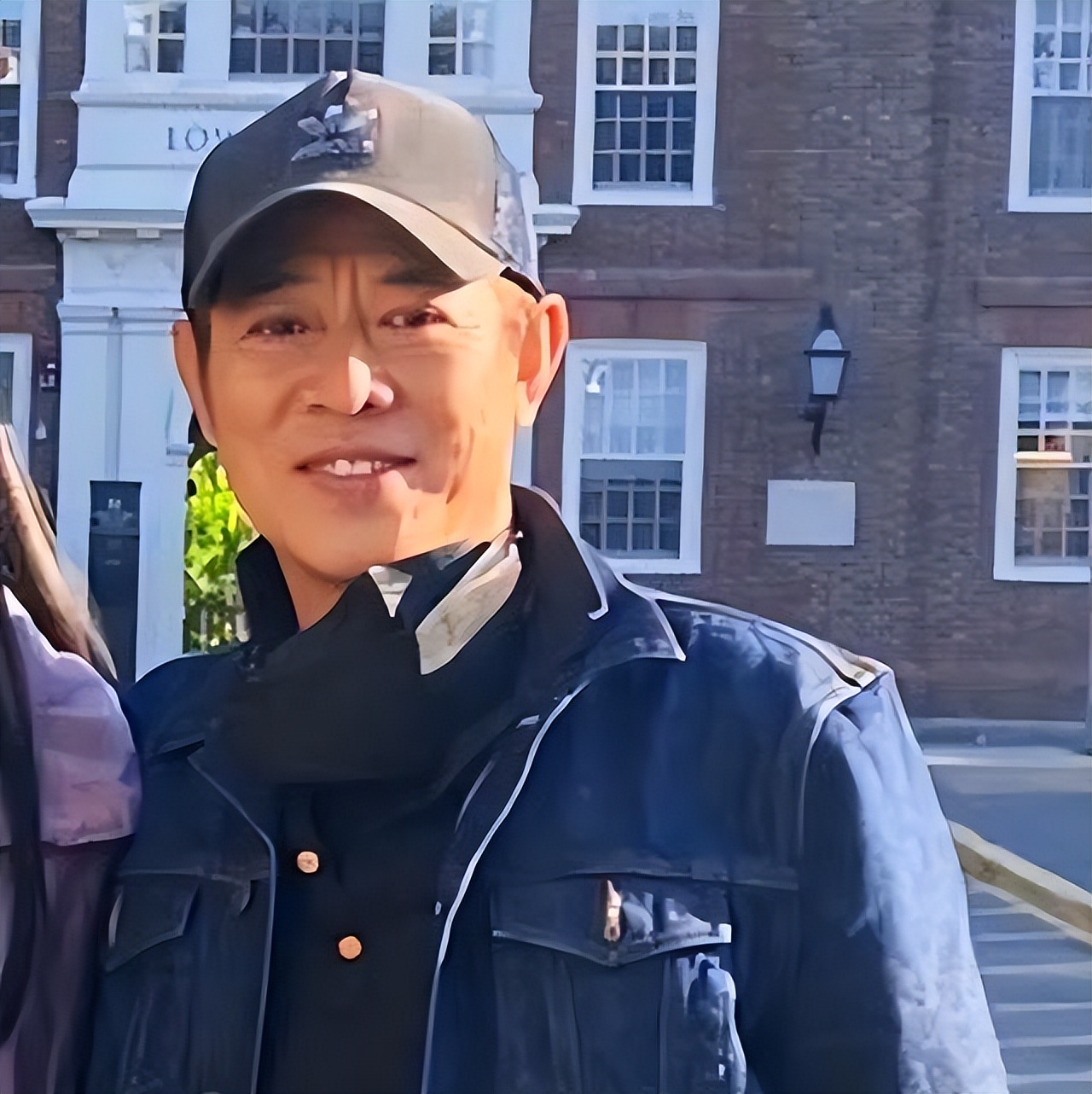 Jet Li was revealed to have settled in Europe. He was much younger, but ...