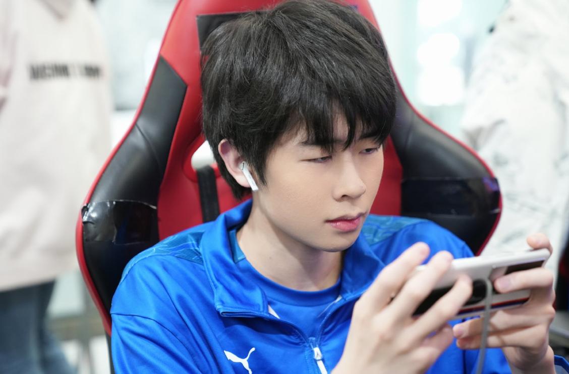 Pause for 20 hours, play for one minute, TTG defeated AG, Feng Xiao ...