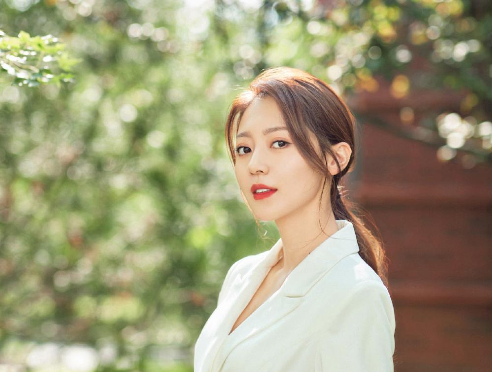 How beautiful is the TV series [Yi Nian Guan Shan], let's see who is ...