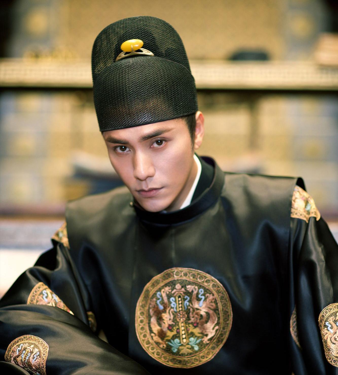 The film salary dropped from 60 million to 30 million. Why did "Actor ...