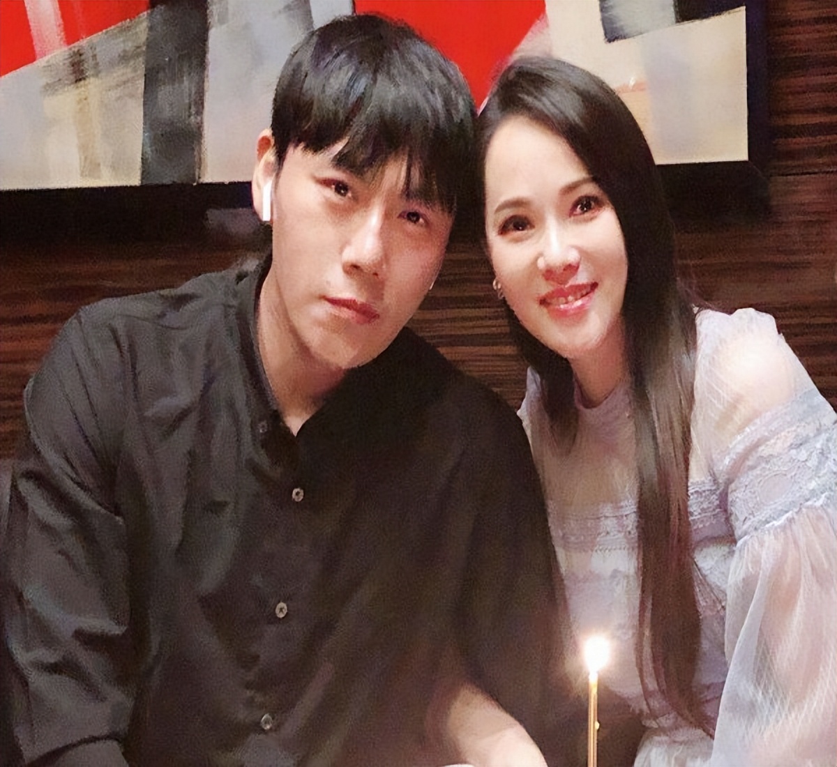 The famous confession scene in the circle is like a novel reflected in ...