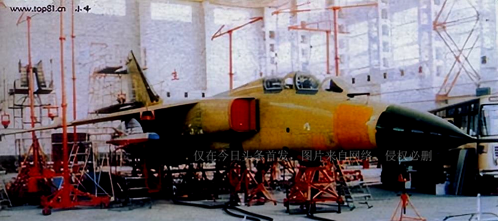 CCTV revealed that the flying leopard drove away from the foreign ship ...