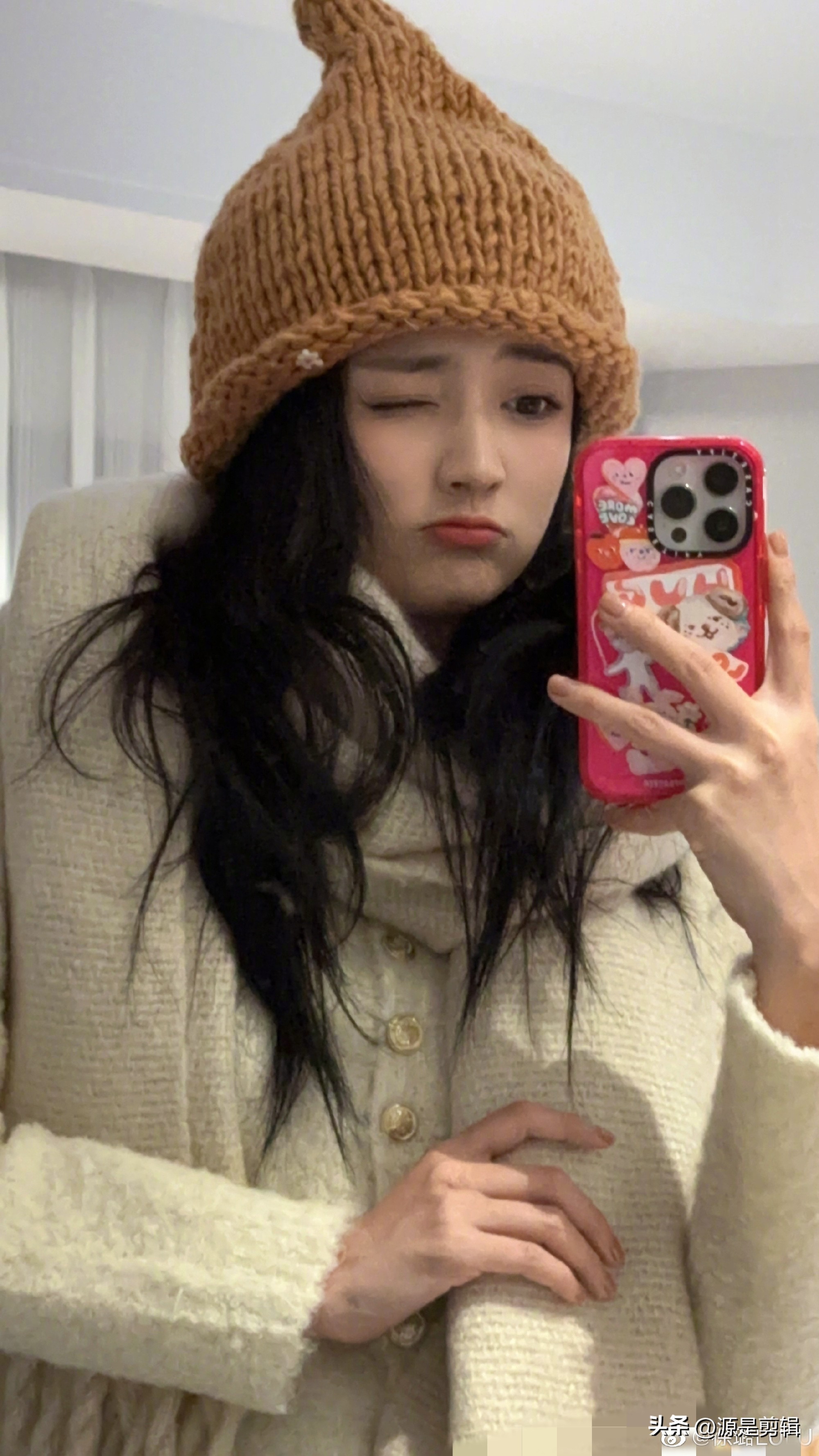 Appreciation of Xu Lu's cute self-portrait - iMedia