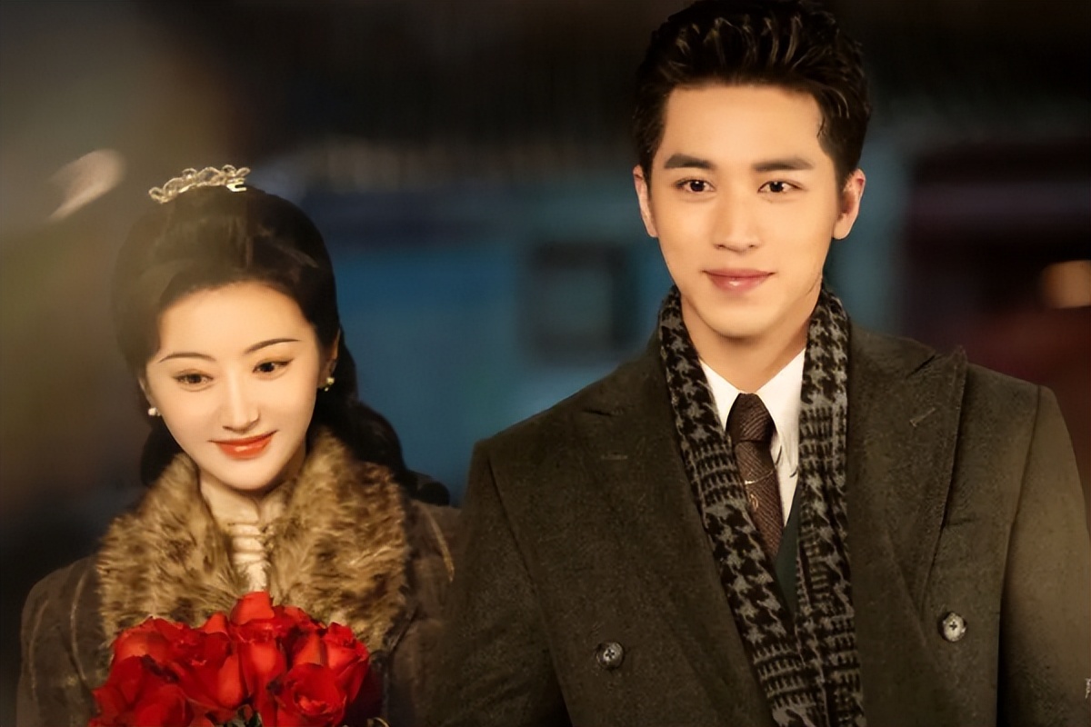 "City of Flowing Light", the young master of the Rong family, Rong Jia, a treasure boy with ...