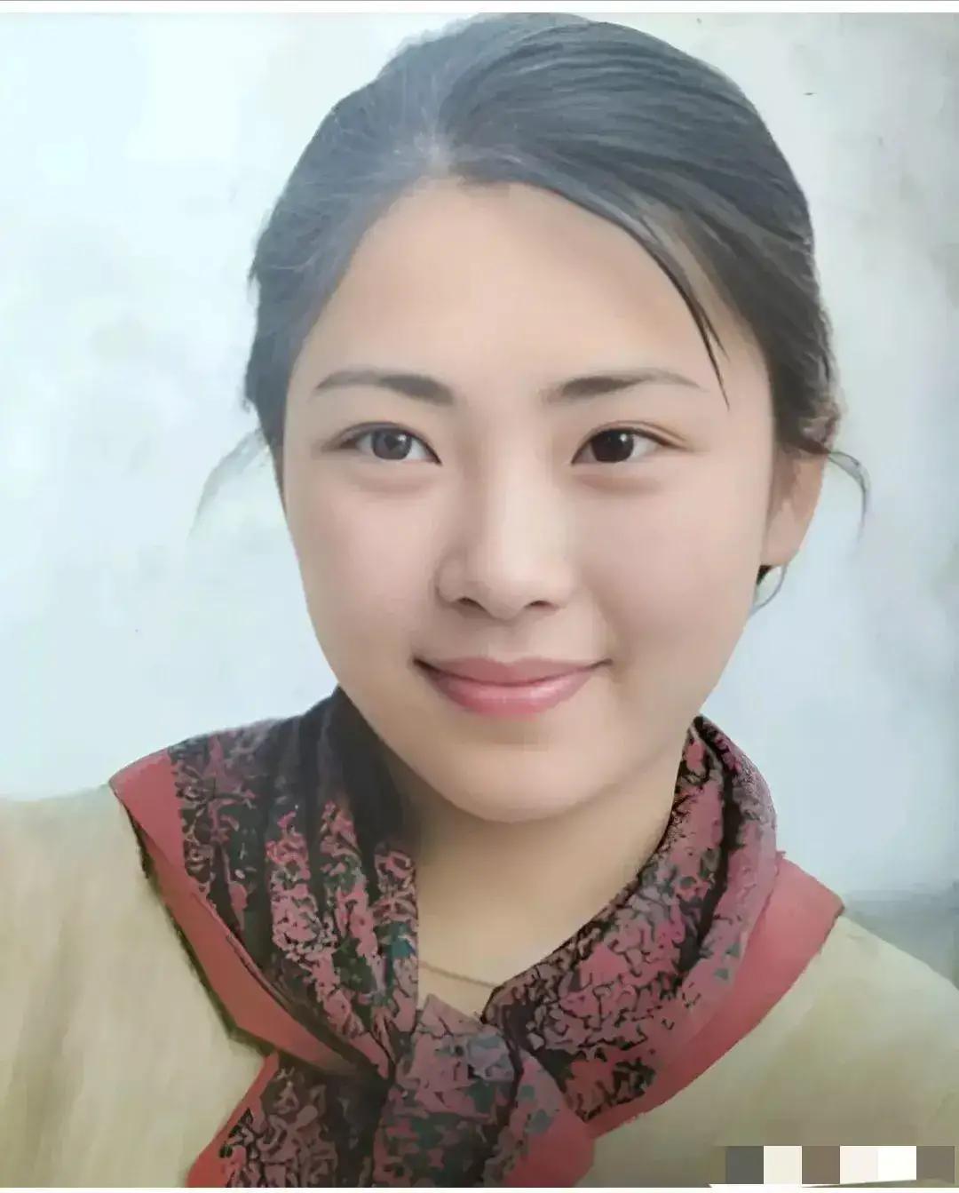 Huang Qiuyan, the goddess of immortality VS Lizhi, the goddess of time, which kind of beauty do ...