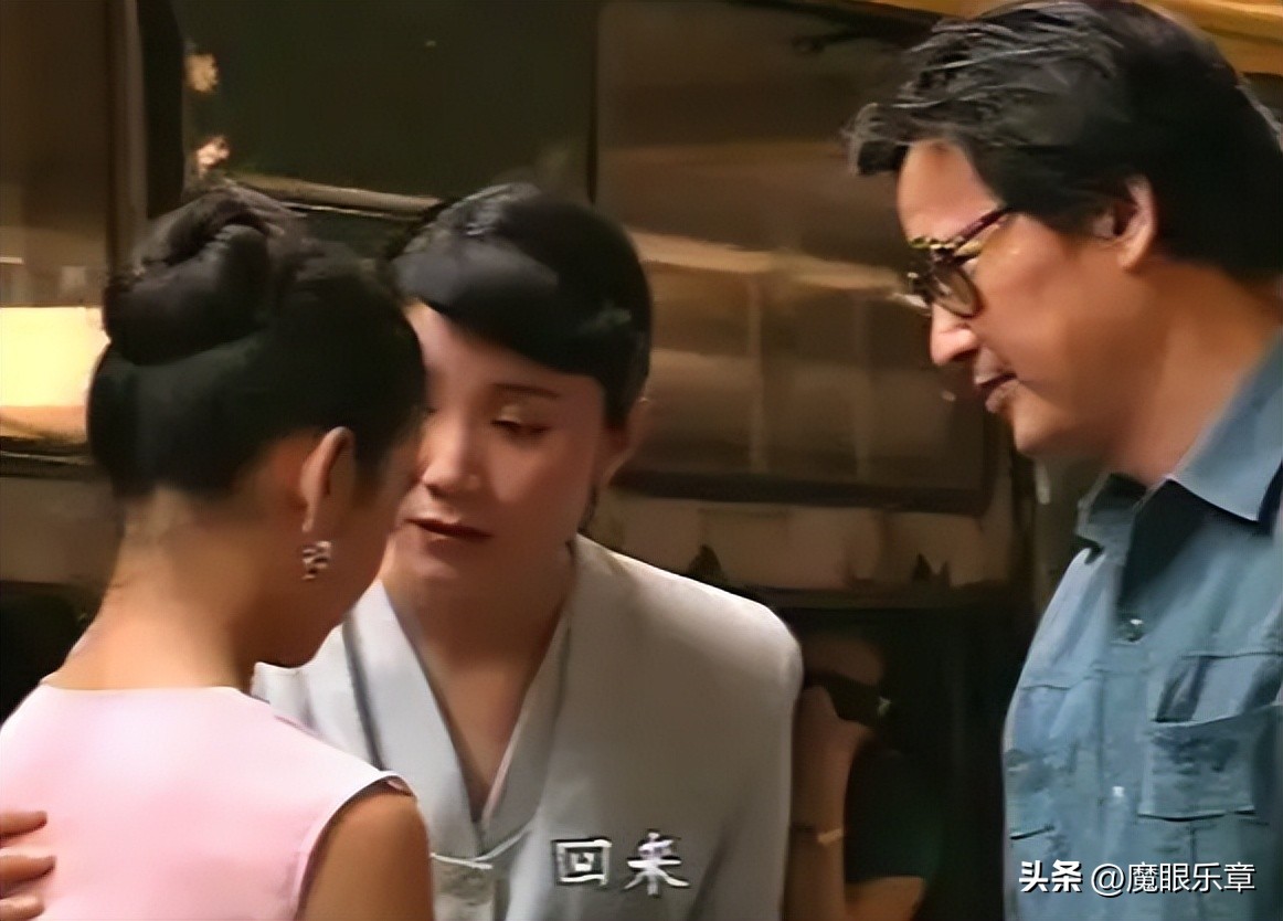 28 years after the broadcast of "Negative Debt", three actors have ...