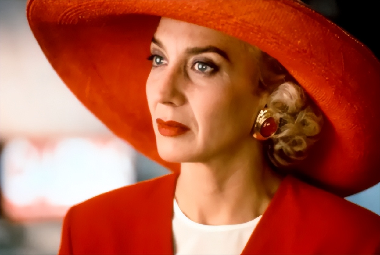 The picture of this movie is beautiful! Another masterpiece of "genius ...