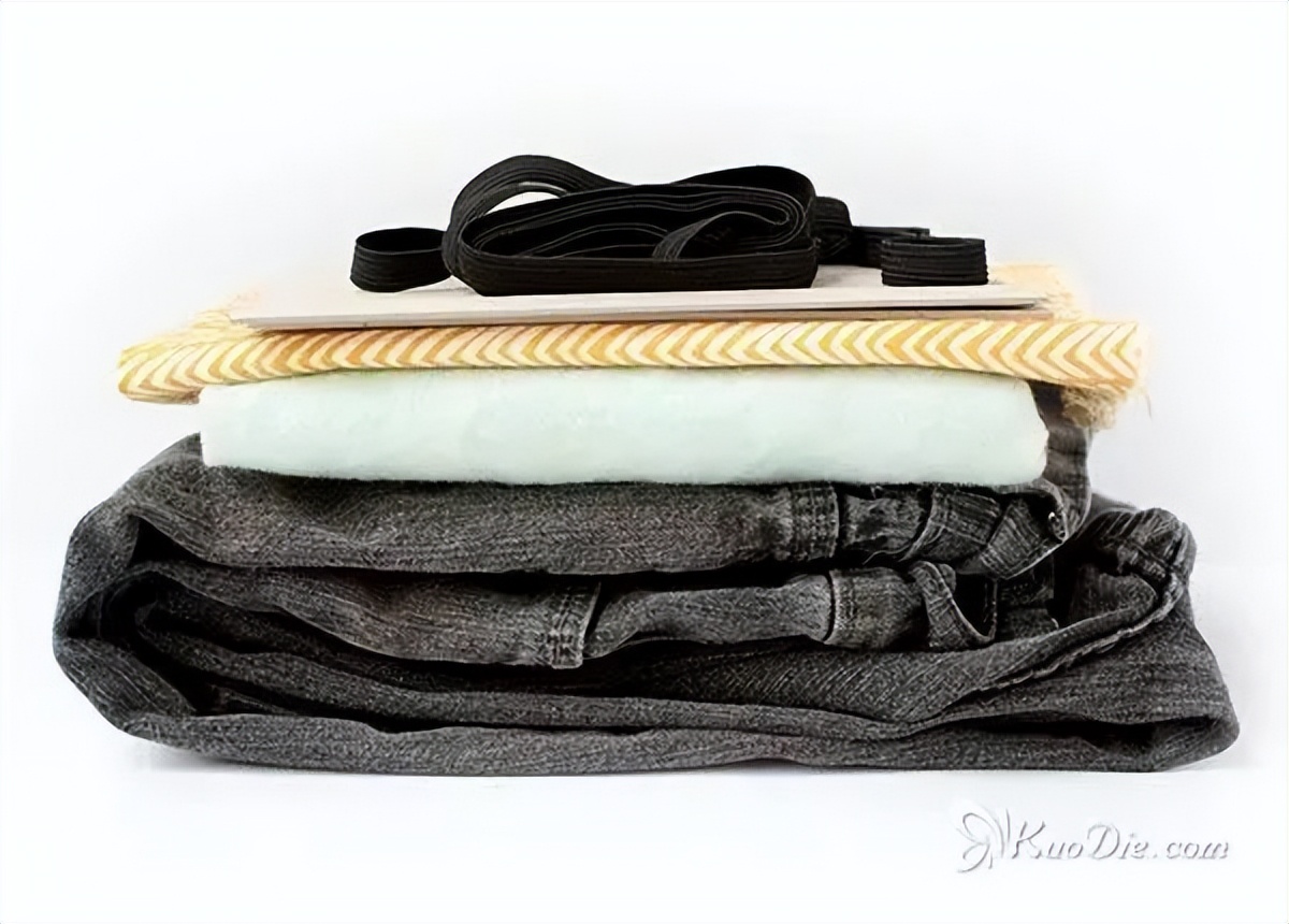 A big transformation of old things, jeans into a tablet case, cool and ...