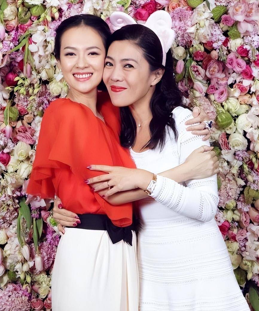 From sitting on Pan Shiyi's lap to watching the show alone, how ...