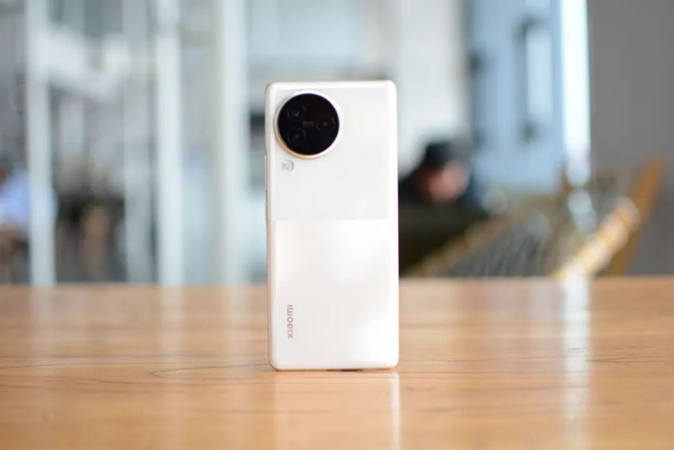 小米Civi3：顏值在線，女性拔草再添一員 - 頭條匯