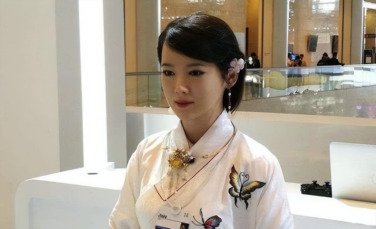 She is the most beautiful robot in China. Netizens said after seeing it ...
