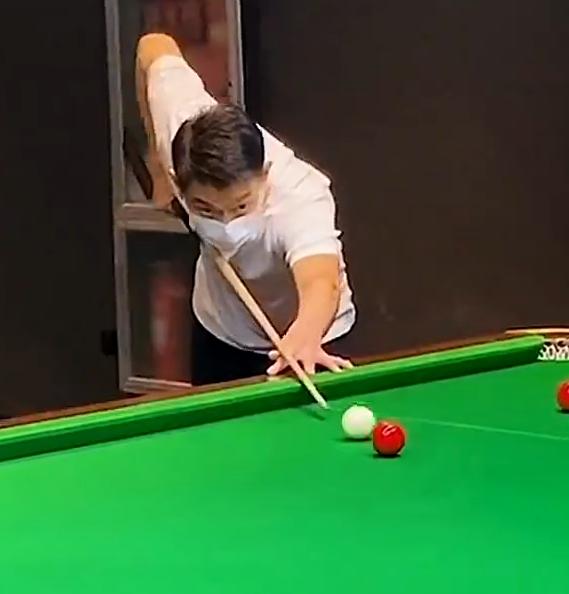 Andy Lau appeared at the Chinese New Year Tea Party!Embracing Zhang ...