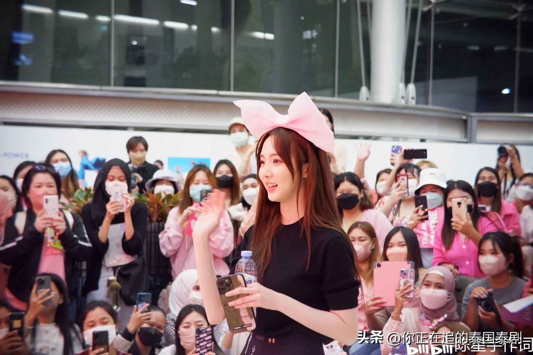 Zheng Naixin Nene's first concert in Thailand and the official ...
