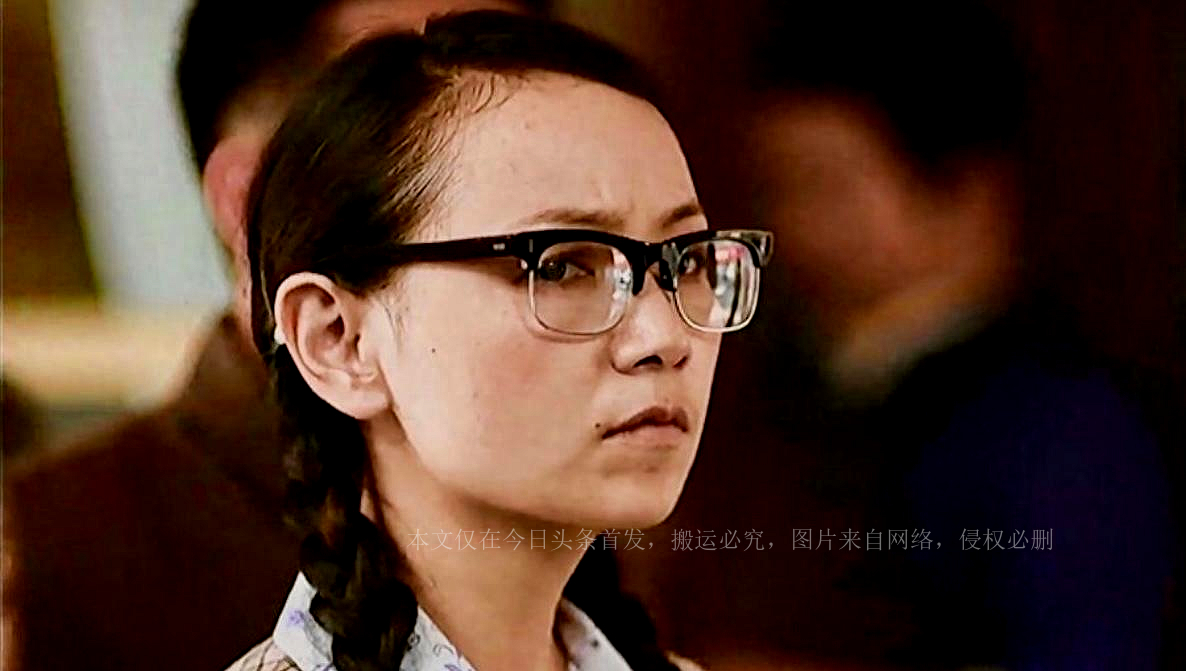 Melia, who only appeared in two scenes in "Parental Love", has a lot of ...