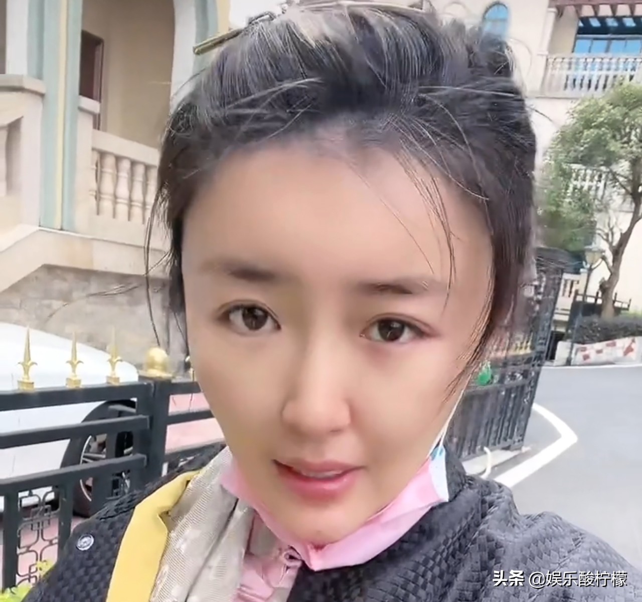 The second Cao Jin?Jiaojiao: I don't deserve it. Live broadcast to talk about the details of ...