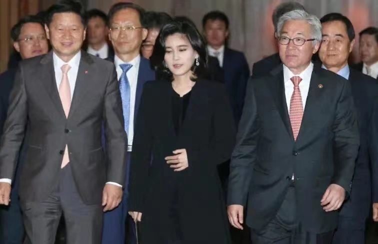 Do Samsung Princess Li Fuzhen and Choo Ja Hyun look alike? Perhaps the ...