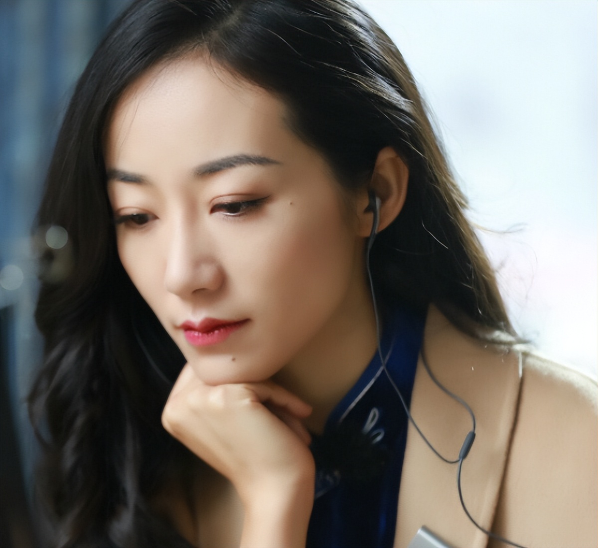 An actress of comparable status in the circle, Han Xue, also known as ...