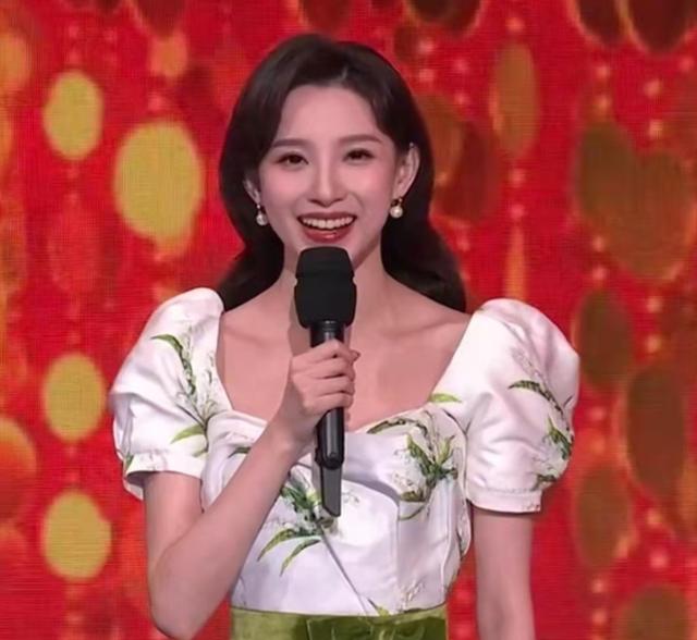 "Ma Fanshu", a new actress in the Spring Festival Gala, has both talent ...