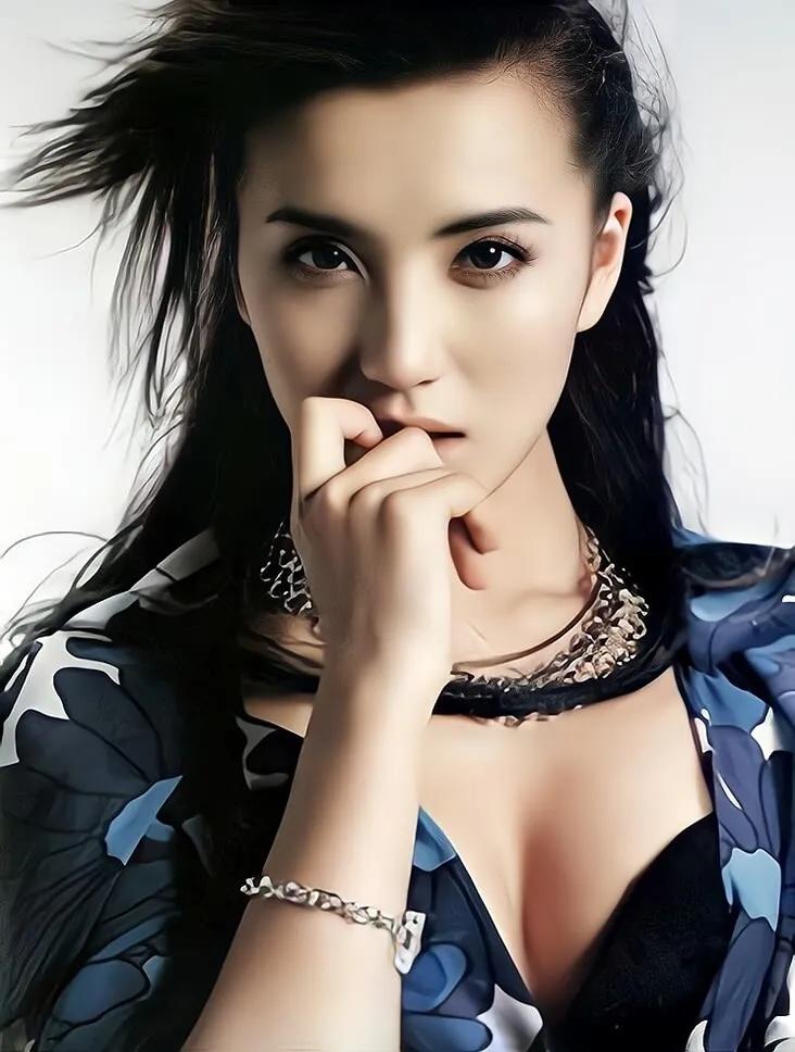 Star Photo Album-Chen Hao - iNEWS