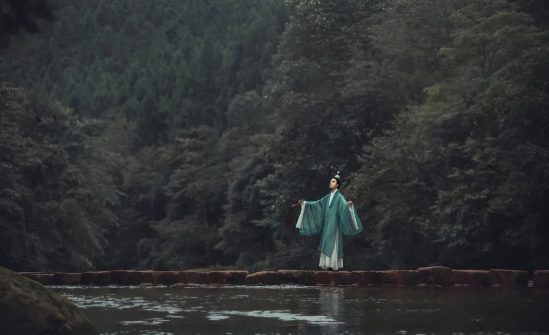 Master Hongyi: from simple to complex is experience, from complex to ...