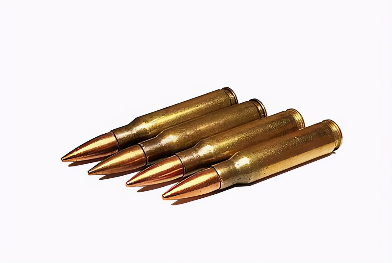 Japan's "Short Gun and Long Knife" 64-type automatic rifle, with a ...