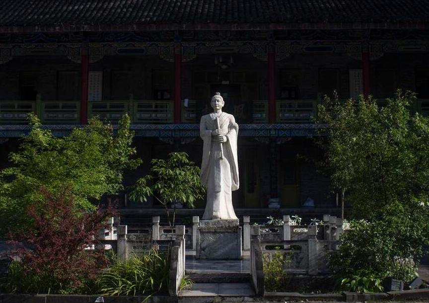 How did Zhang Liang's life embody the truth of "the way to retreat to ...