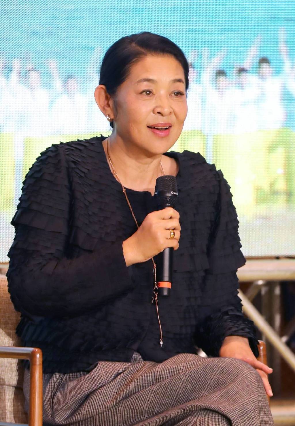 Ni Ping: The most correct decision in my life is to give up the popular ...