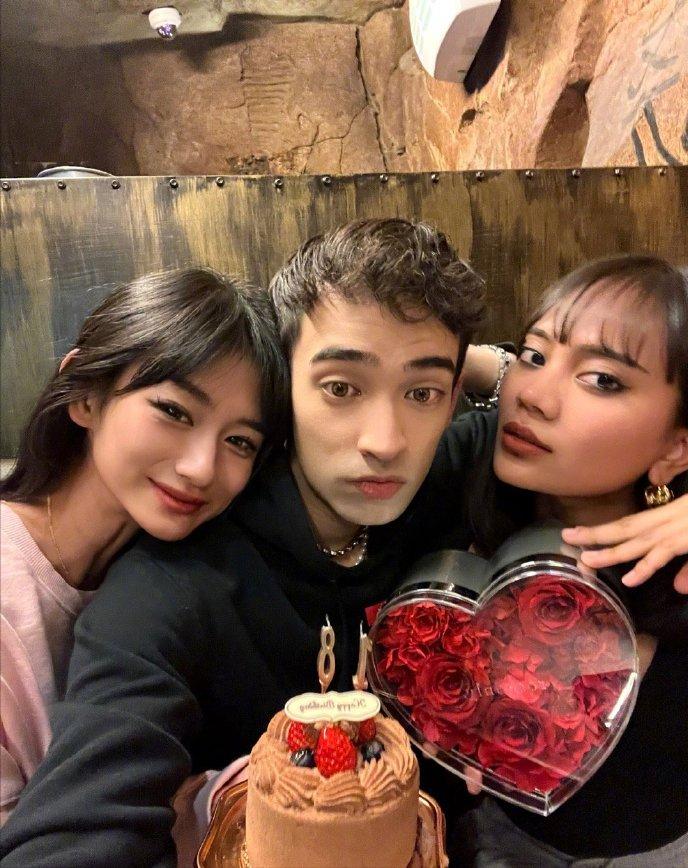 59-year-old Wei Wei's recent photo exposure!3 The son's appearance is ...
