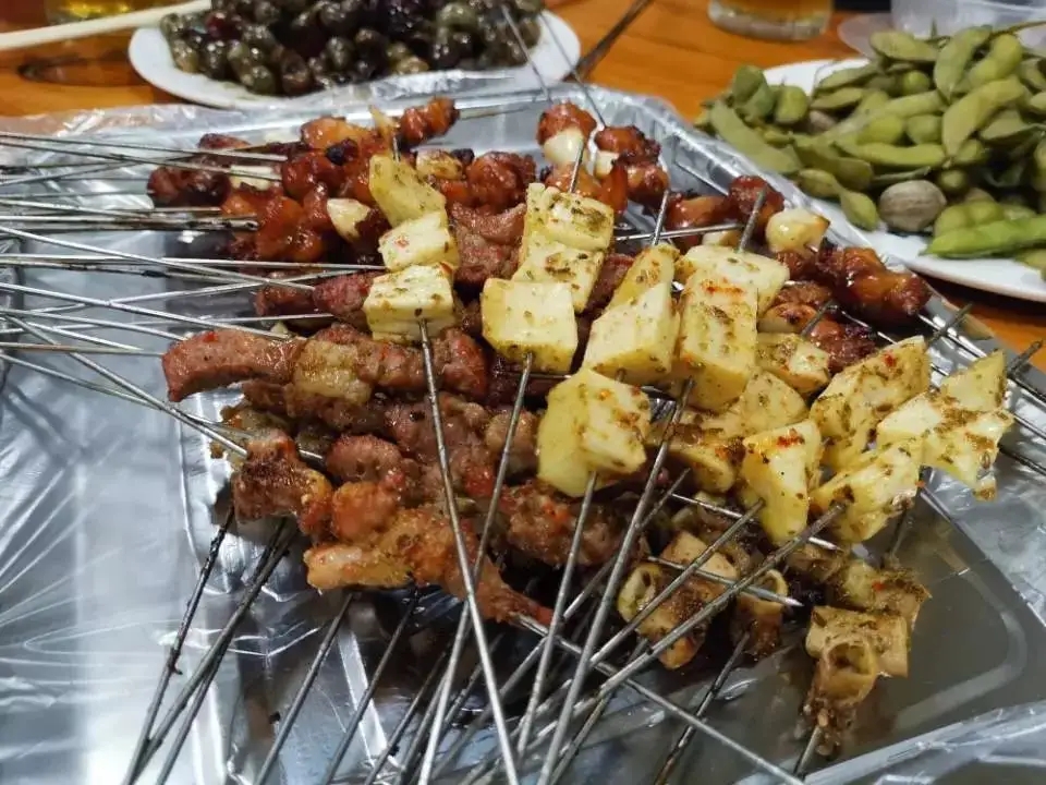 Barbecue World 1 On the first day of school, I fell into the food plan ...