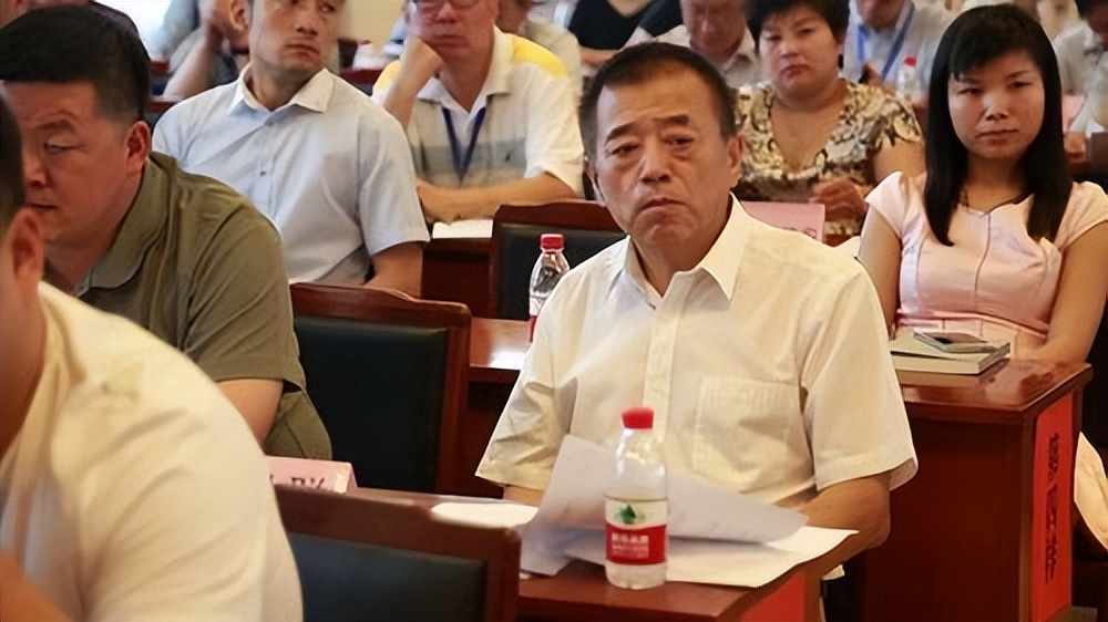 Also played "Peng Dehuai", Dong Yong and Ding Yongdai watched together ...