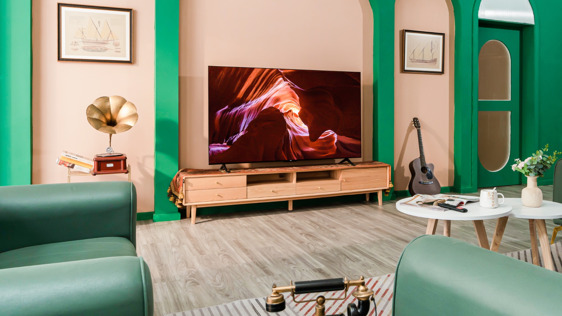 Entry-level TVs also have 100-level backlight partitions?TCL V8G ...