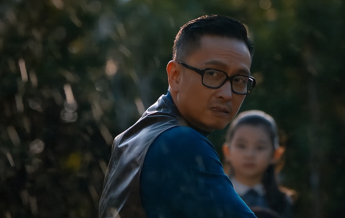 When the Wind Blows Again: The stories of the four chief inspectors are ...