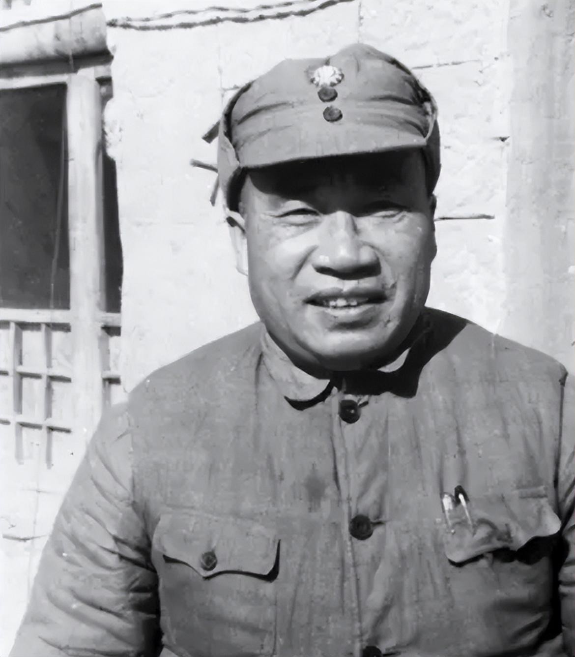 Marshal Zhu De, the head of the top ten marshals, has the title number ...