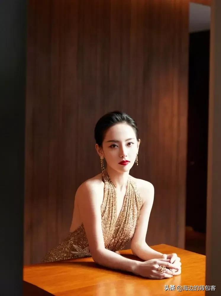 Mainland beautiful actress - Zhang Jia Ni - iNEWS