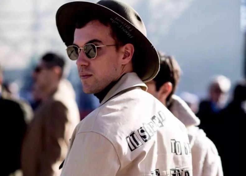 Choose a hat according to the shape of your face to help you easily ...