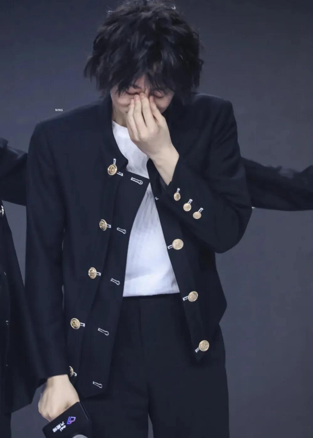 The outside world speculates about Li Runqi's relationship status, but ...