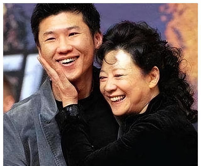 Same actor, different people in multiple dramas! I found out that these 4 people were "hiding ...