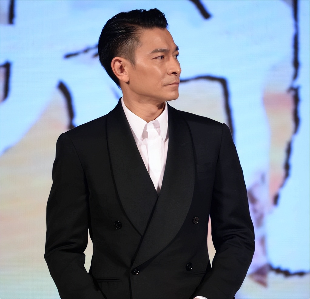 Andy Lau, who rarely gets angry, why did he cry and throw wine glasses ...