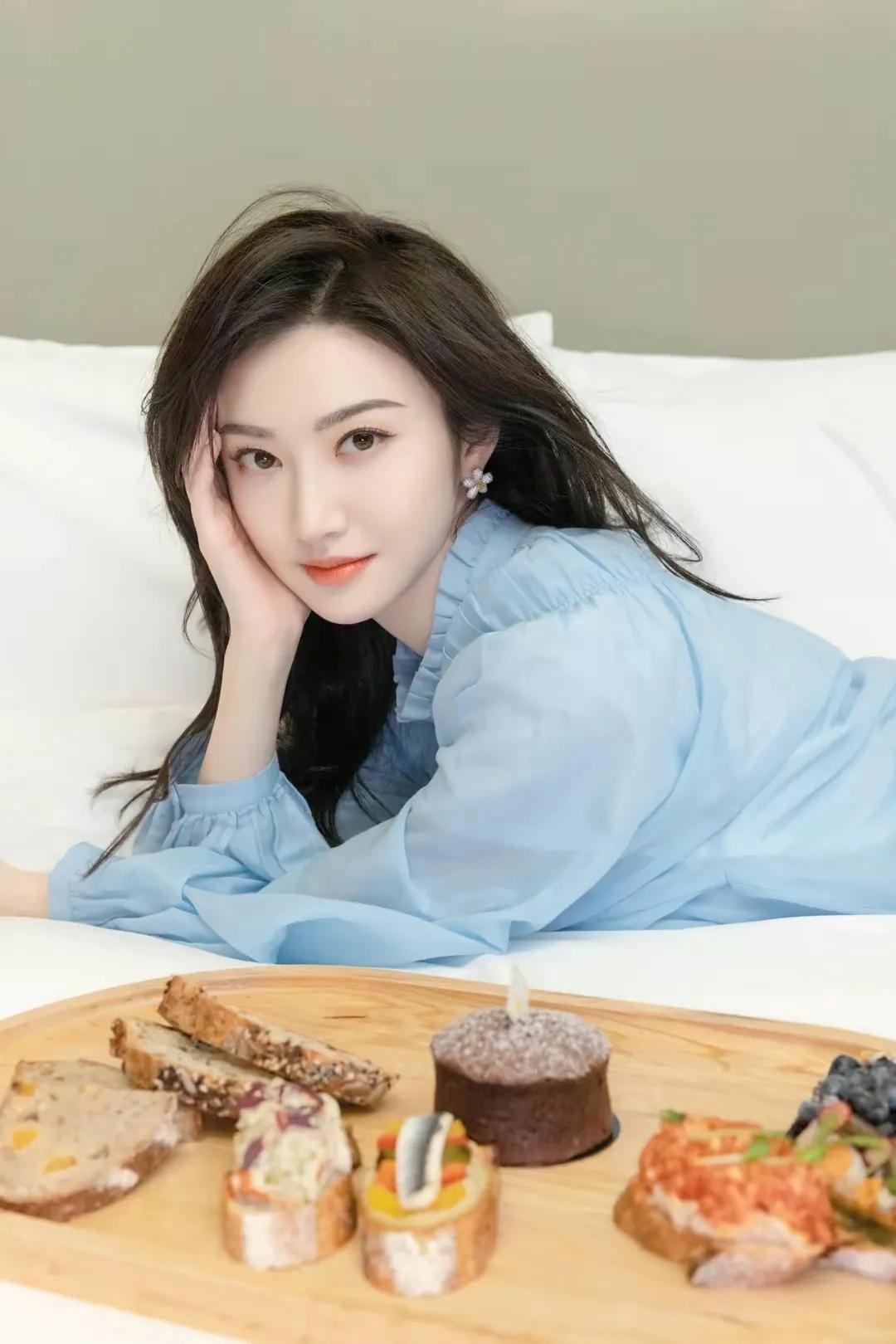 Jingtian beauty - iNEWS